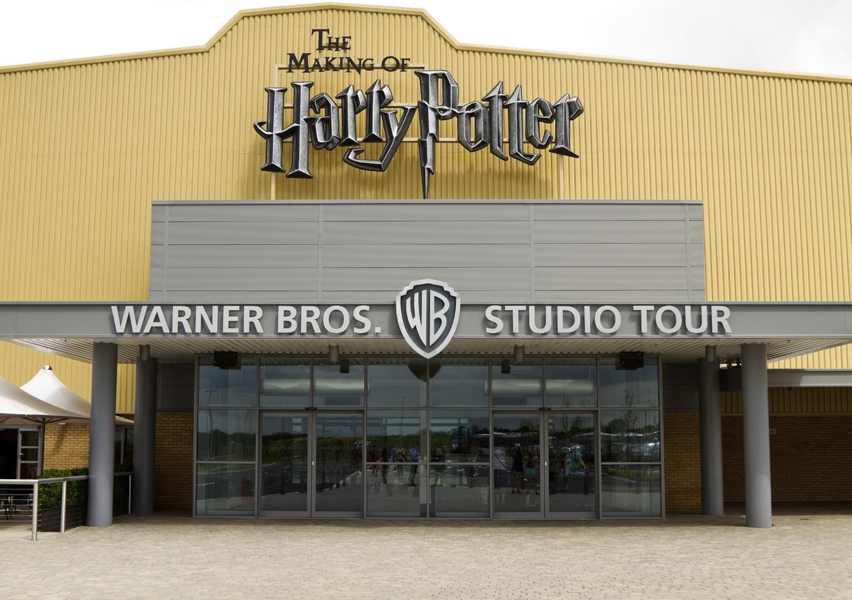London: Warner Bros. Studio Harry Potter Tour with Transfers (Extended ...