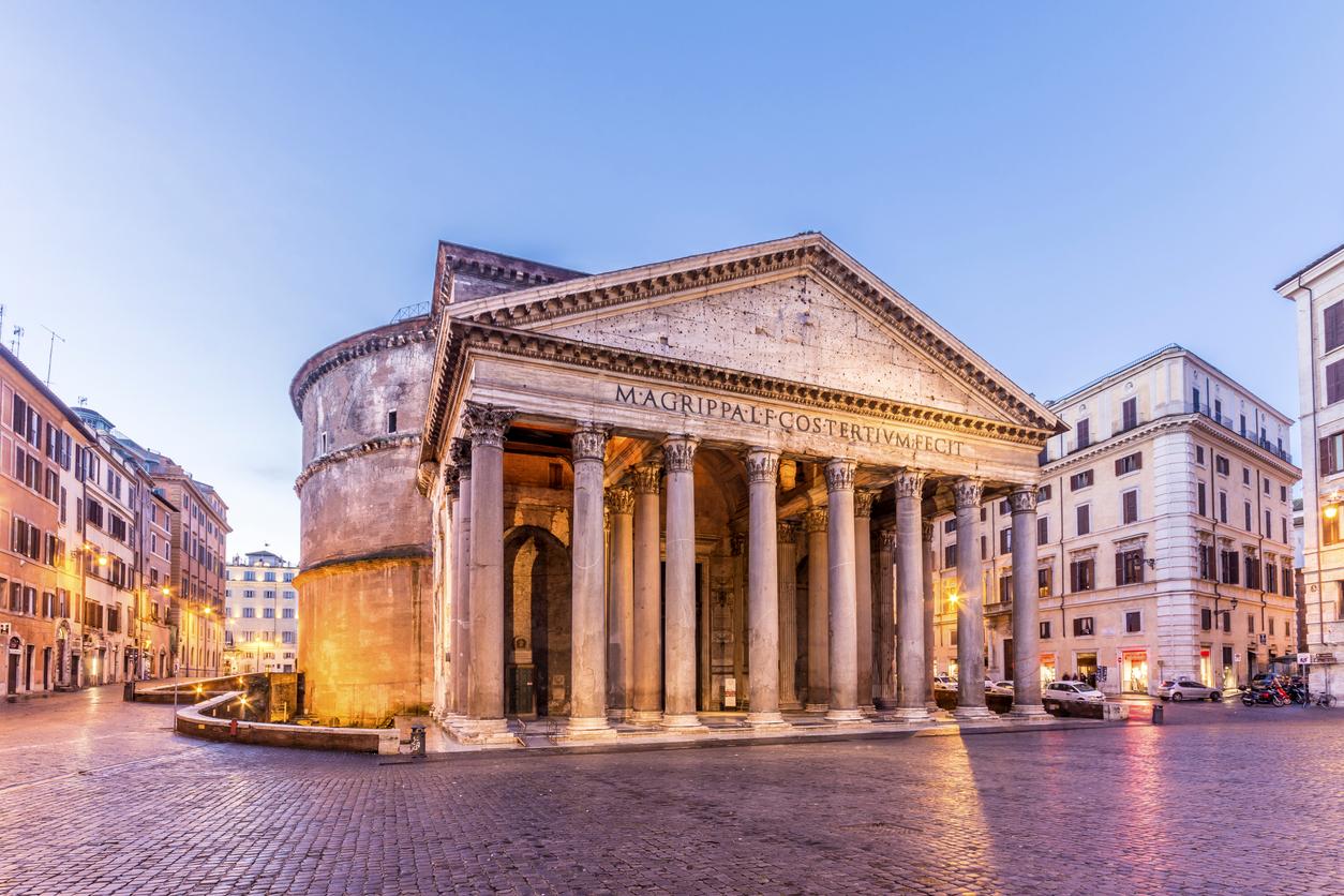 Rome: Pantheon Entry Experience with Host & Interactive App | Tourbeeez
